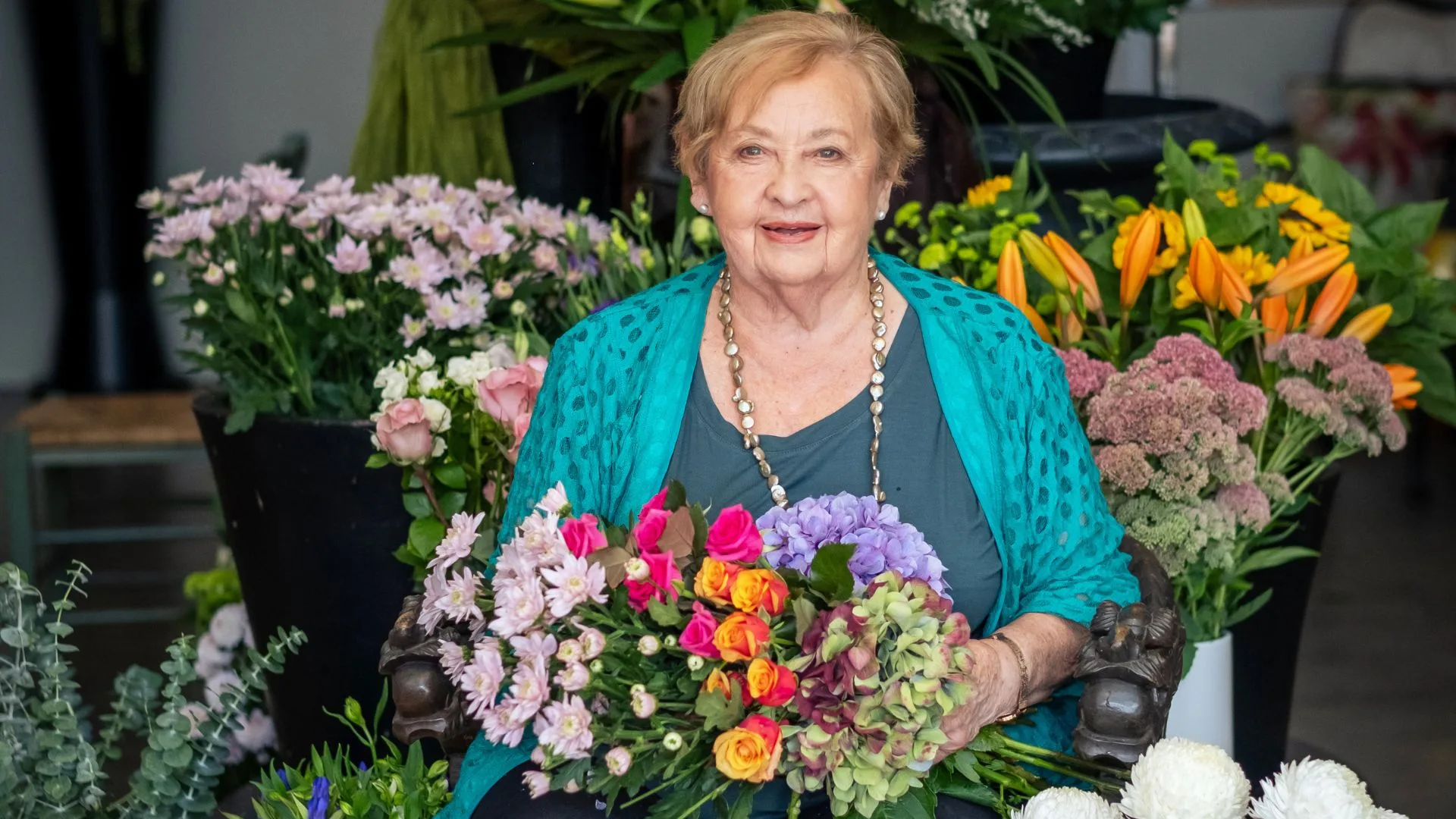 New Zealand florist Gail Jones goes viral on TikTok at 82