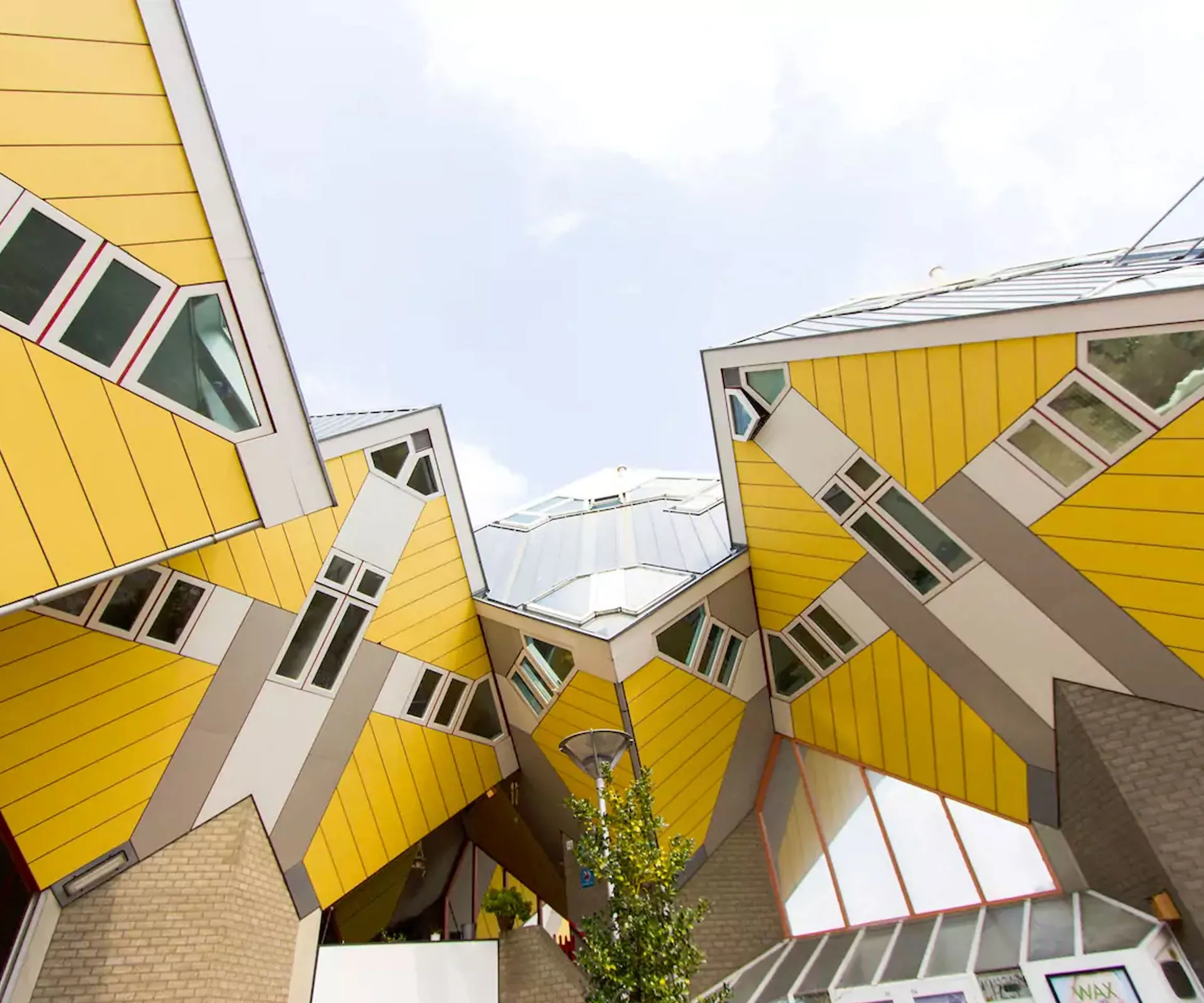 Three of the best houses on Airbnb