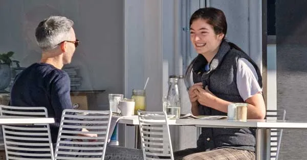 Lorde's loved-up date in Auckland with rumoured boyfriend Justin Warren