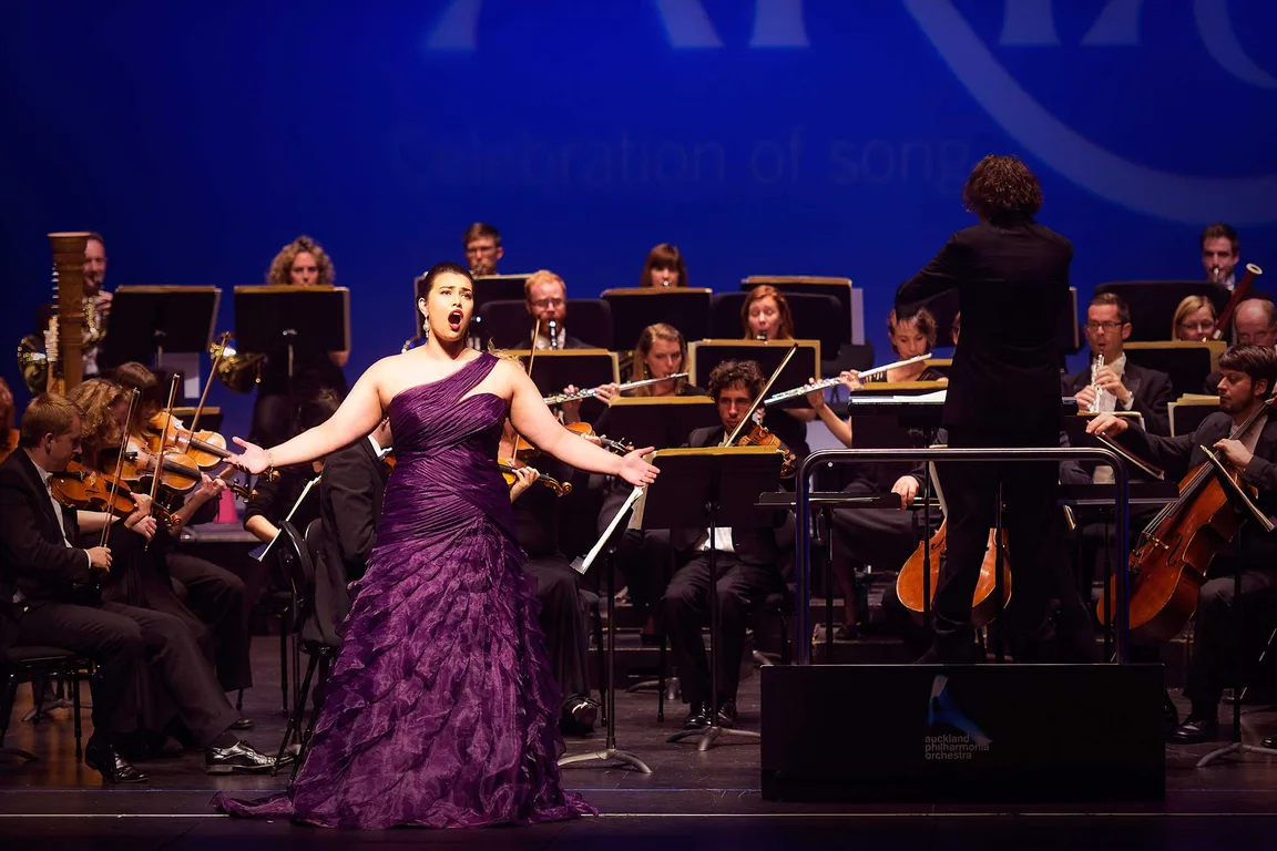 Meet Isabella Moore: plus-size model and opera star set to make her ...