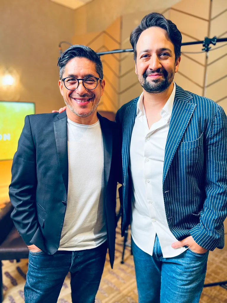 Robert Rakete interviews his musical idol Lin-Mauel Miranda
