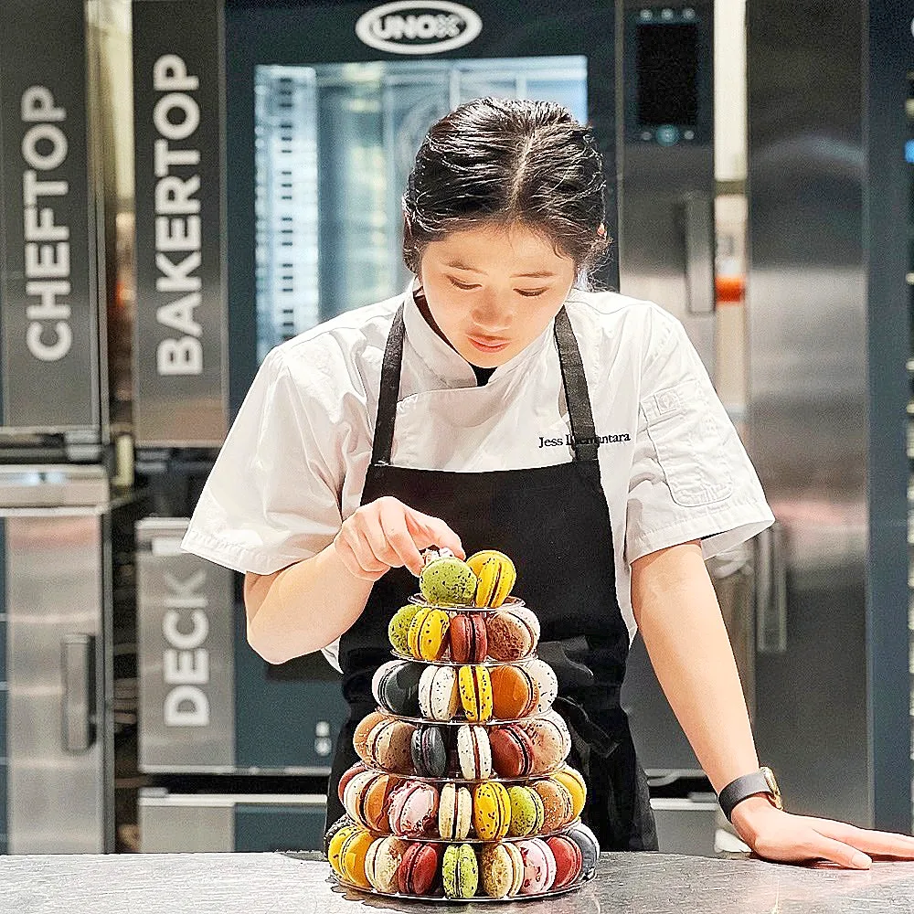 Get to know Dessert Masters contestants Jess and Reynold