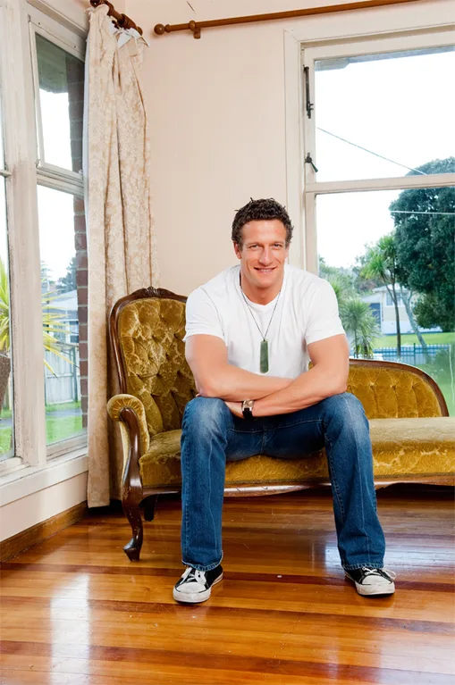 Mike Edward: from Showboys to Shorty Street | Now to Love - New Zealand