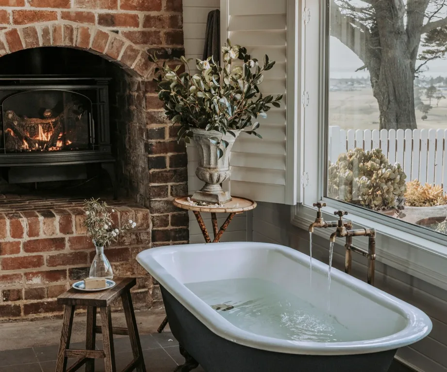 19 Stylish Country Bathrooms With Rustic Edge | Country Style