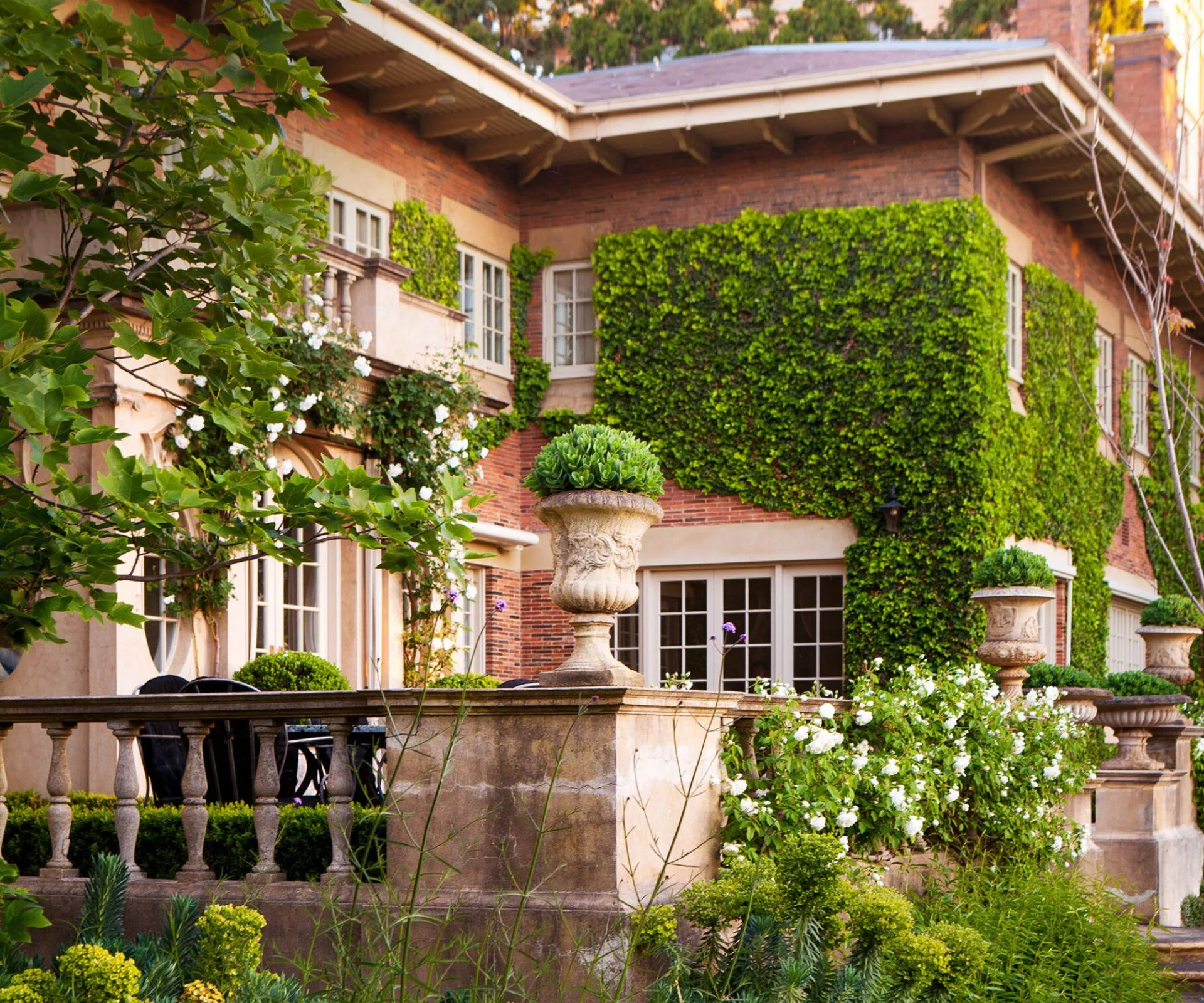 13 enchanting gardens designed by Paul Bangay | Homes To Love