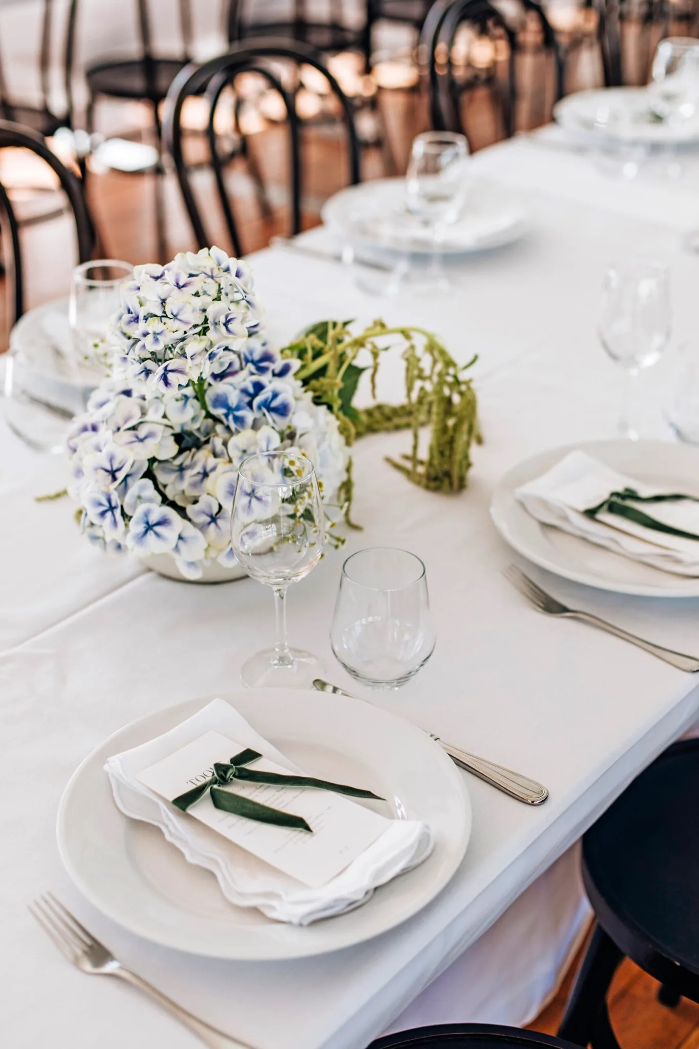 Polly and Jack's summer wedding in Scone | Homes To Love