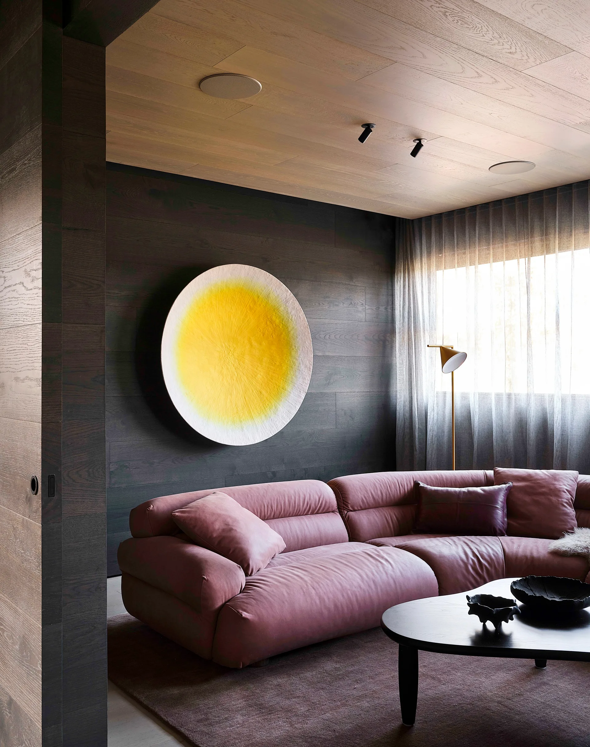 A Dark And Moody Interior Punctuated By Bright Bursts Of Colour | Homes ...