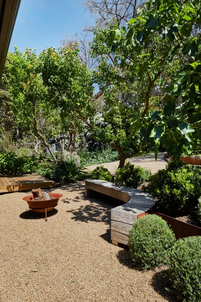Australian Backyard Garden Ideas: 27 Spaces To Inspire | Homes To Love