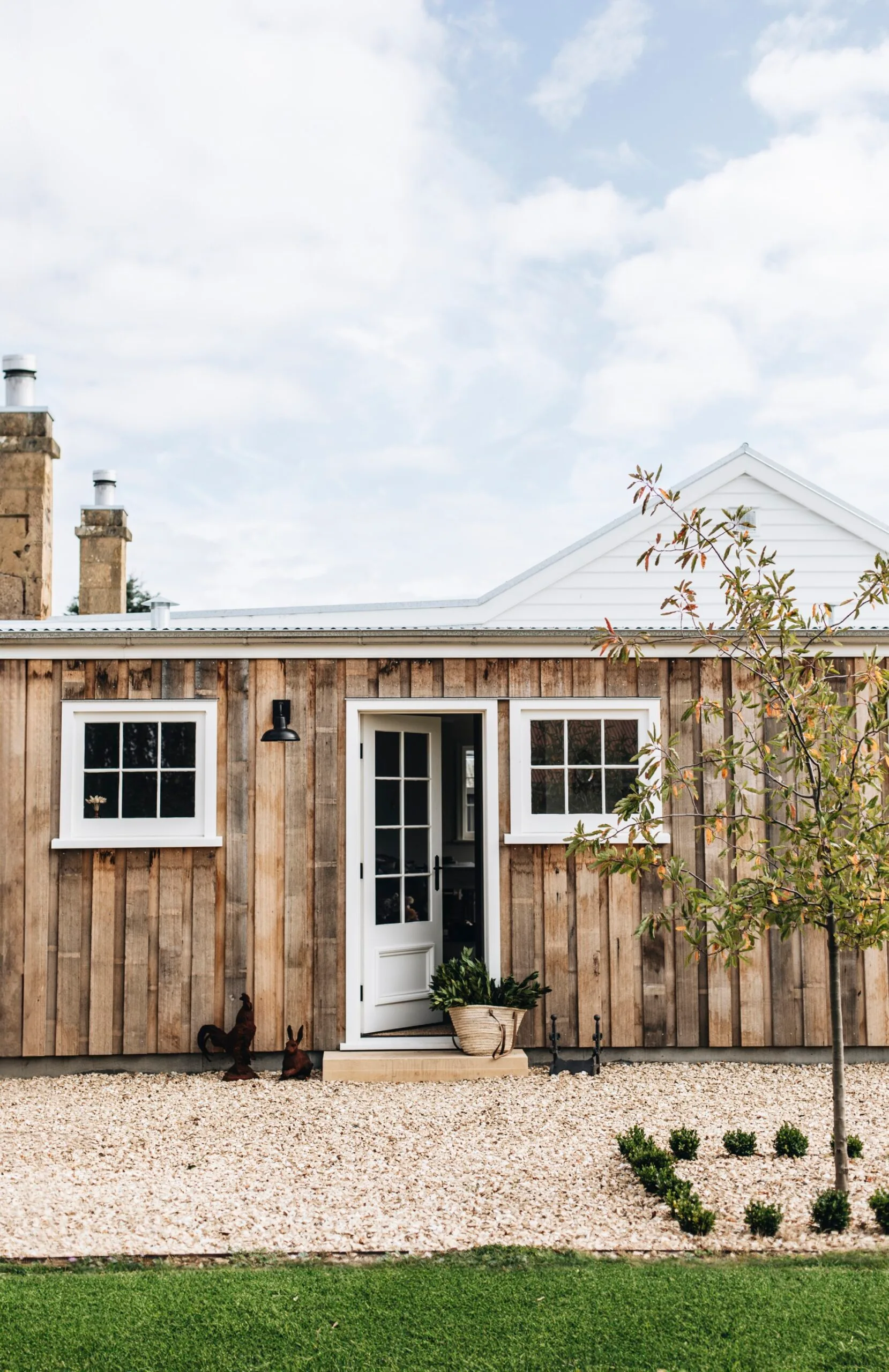 Petit Chateau Tasmania: Tour This Renovated 1830s Cottage | Homes To Love