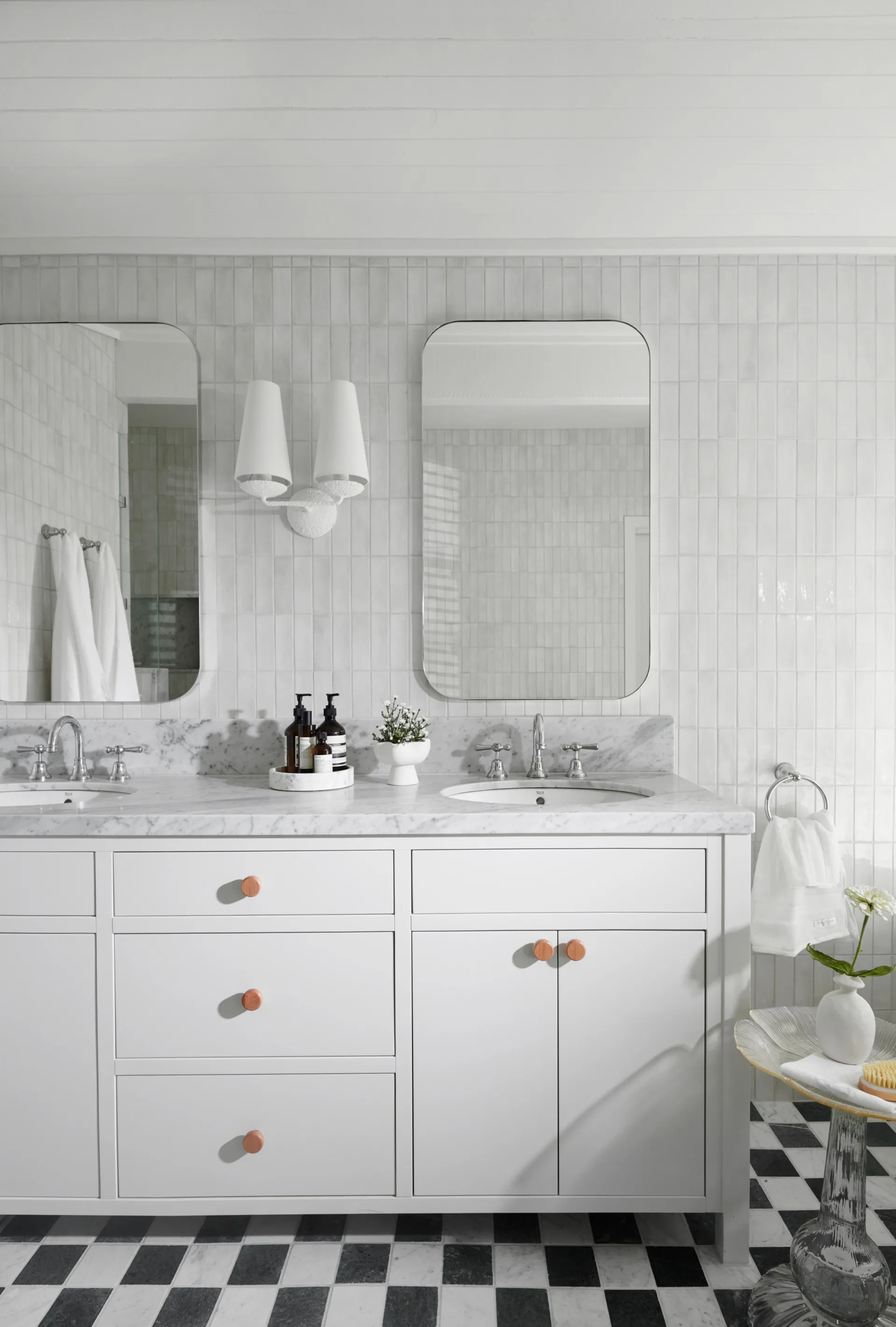 A Colonial Property Inspired By The English Countryside | Homes To Love