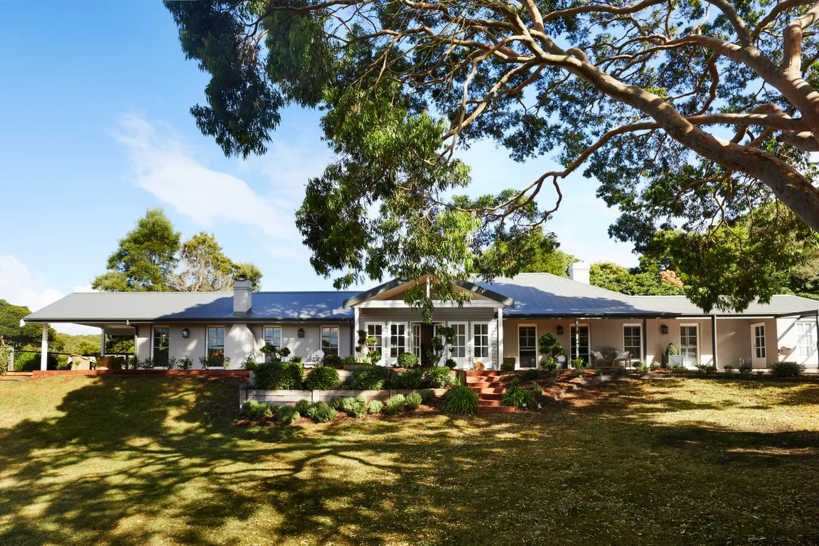 A Colonial Property Inspired By The English Countryside | Homes To Love