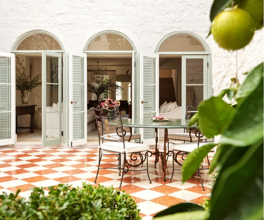 Old Hollywood Spanish Mission-Style Homes Lovingly Refreshed | Homes To ...