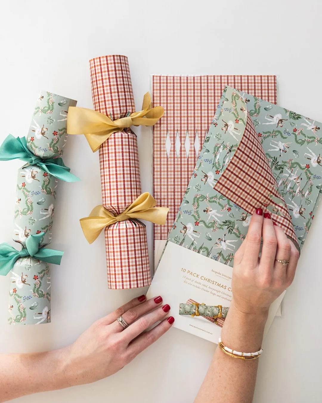 What To Put In Your Homemade Christmas Crackers 2025 | Homes To Love