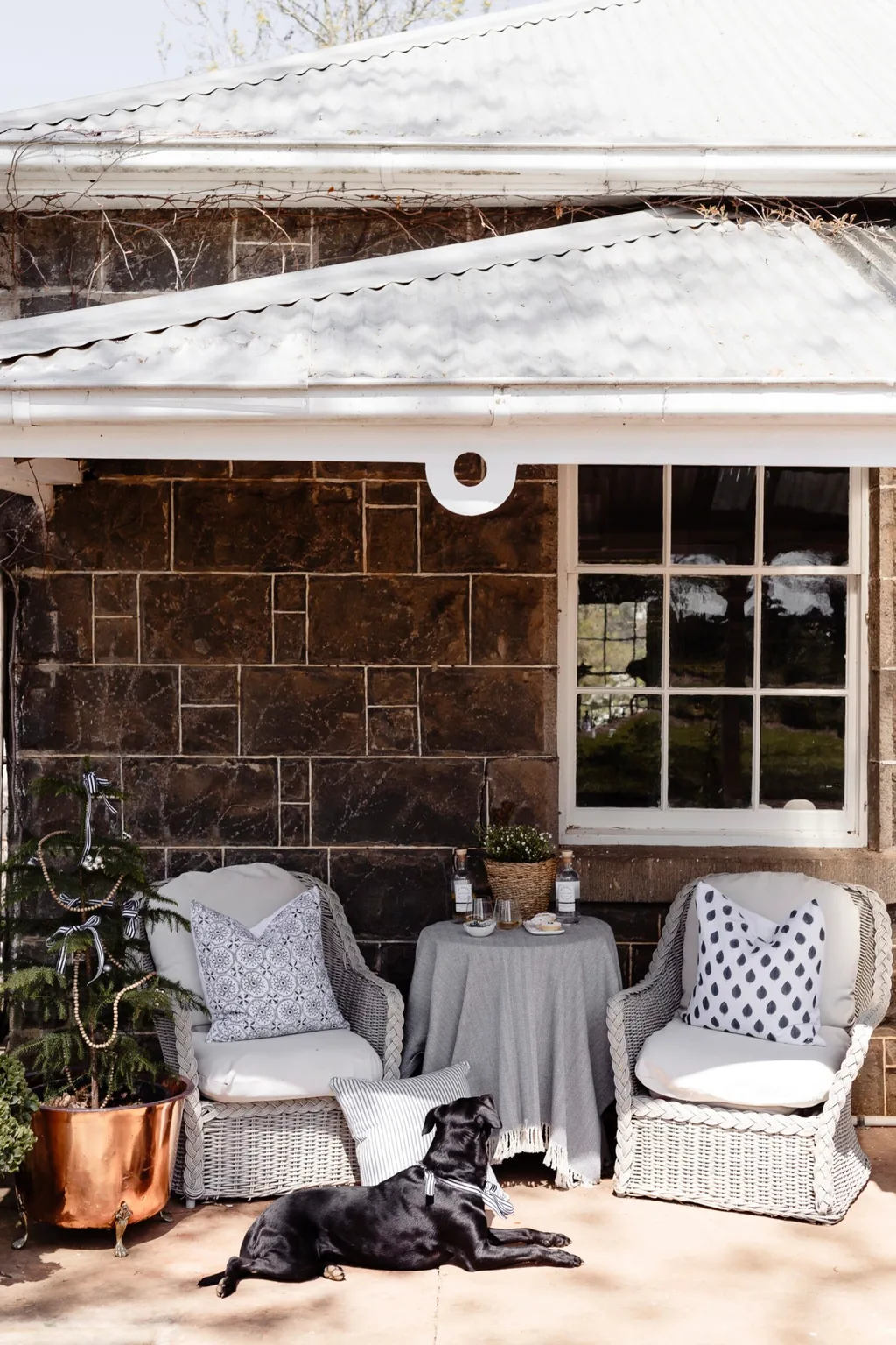29 Country Verandah Ideas You'll Fall In Love With