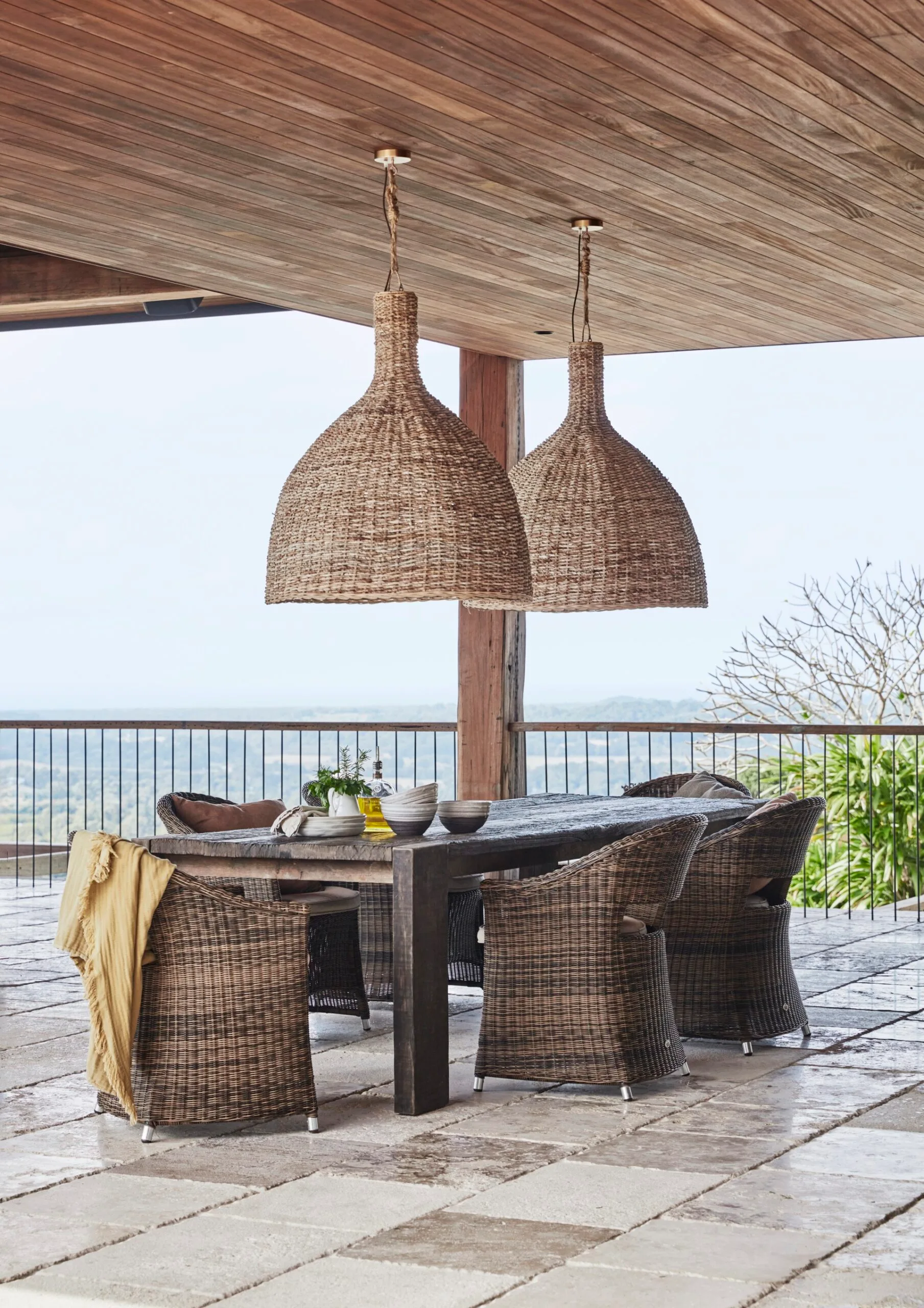 A Sprawling Byron Bay Home With Sweeping Hinterland Views | Homes To Love