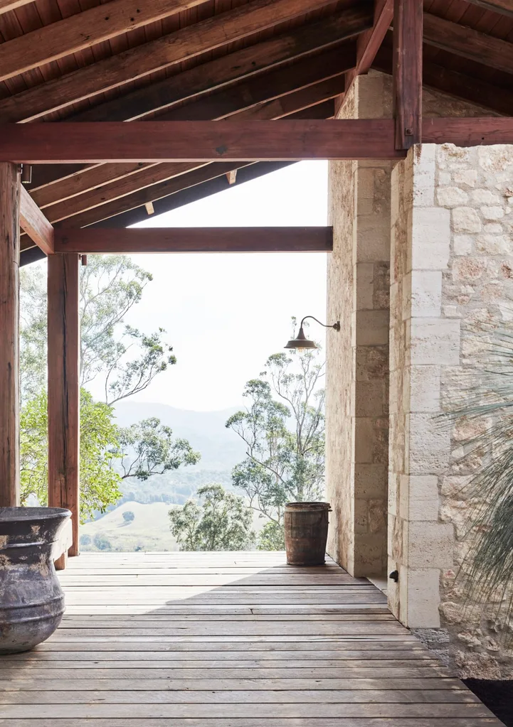 A Sprawling Byron Bay Home With Sweeping Hinterland Views | Homes To Love