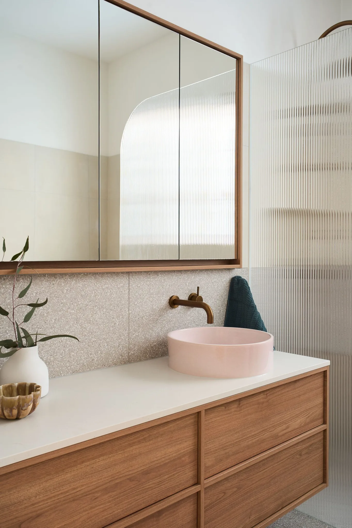 5 bathroom trends to add to your mood board in 2025 | Homes To Love