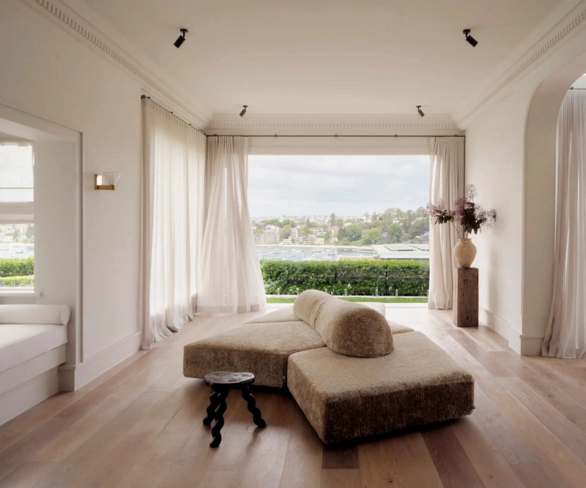 Model, Dina Broadhurst’s Sydney Apartment Sells For $8.4m | Homes To Love