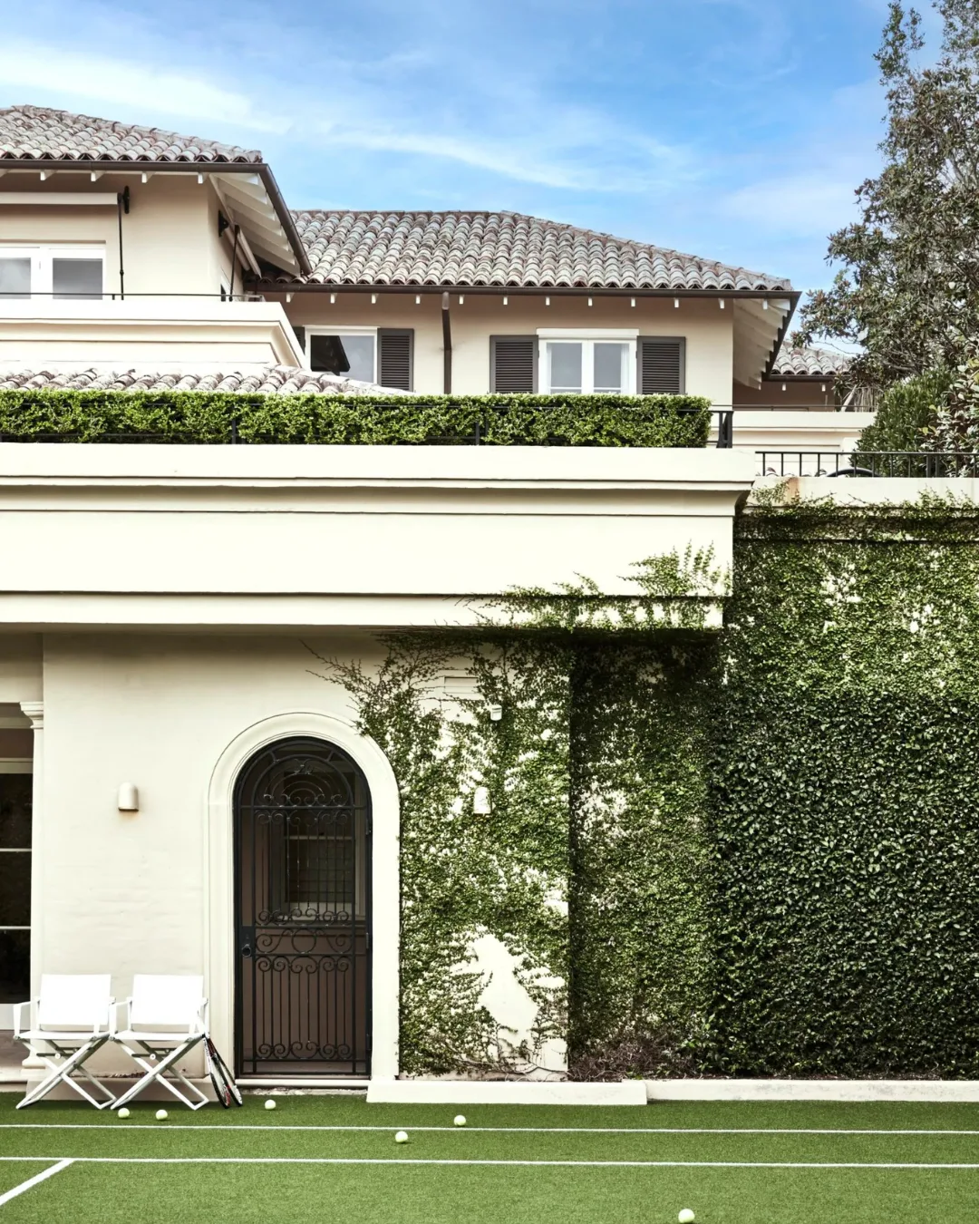 5 Beautiful Residential Tennis Courts in Designer Homes | Homes To Love