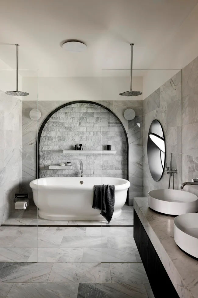 These Chic Wet Zone Designs Make Shower-Over-Bath Feel Dated | Homes To ...
