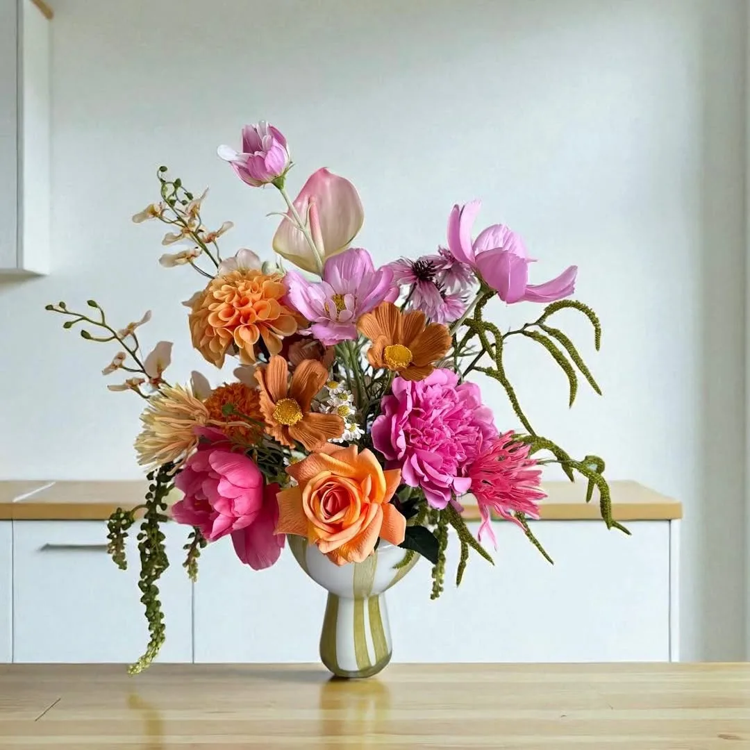 Why Stylish Homes Are Embracing Fake Flowers Again | Homes To Love