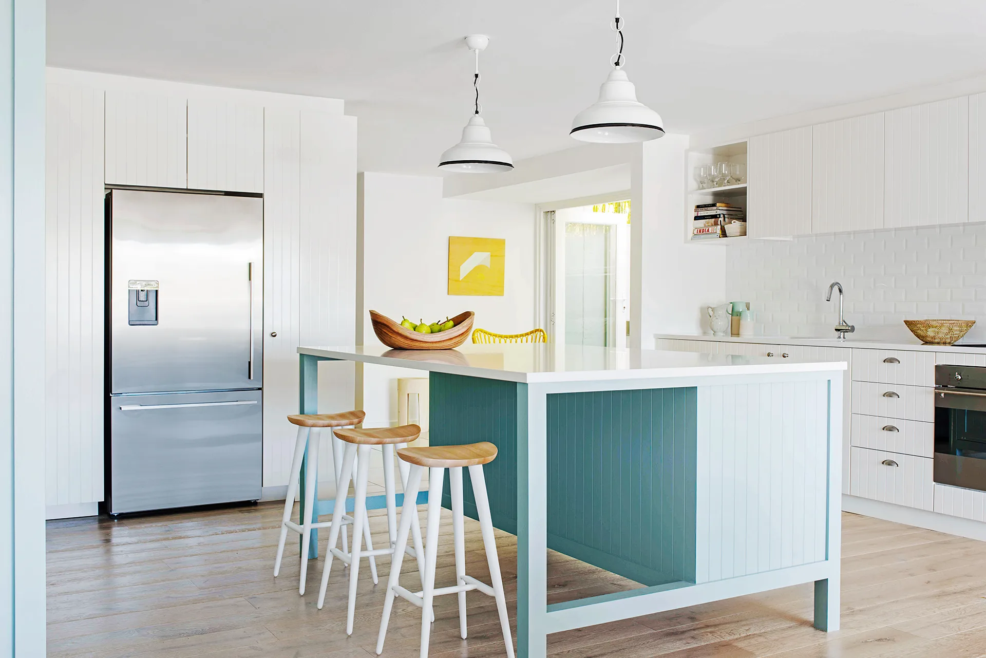 10 Coastal Kitchen Design Ideas