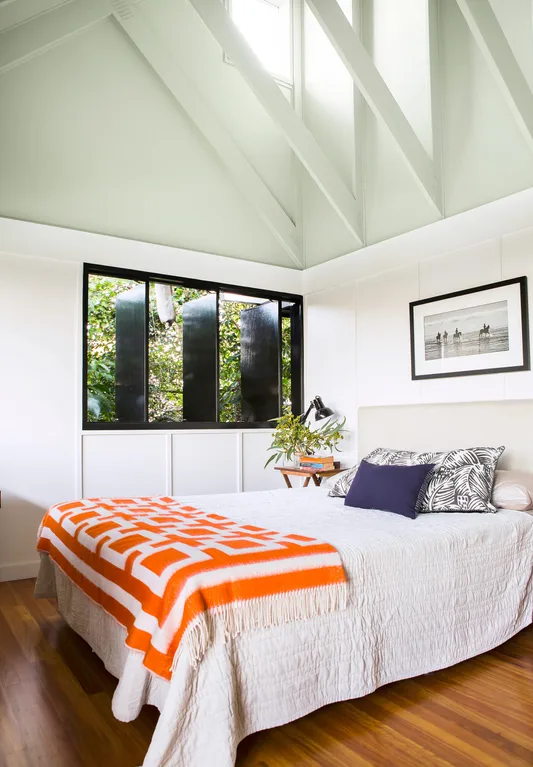 Queenslander Reno Brings Outdoors In