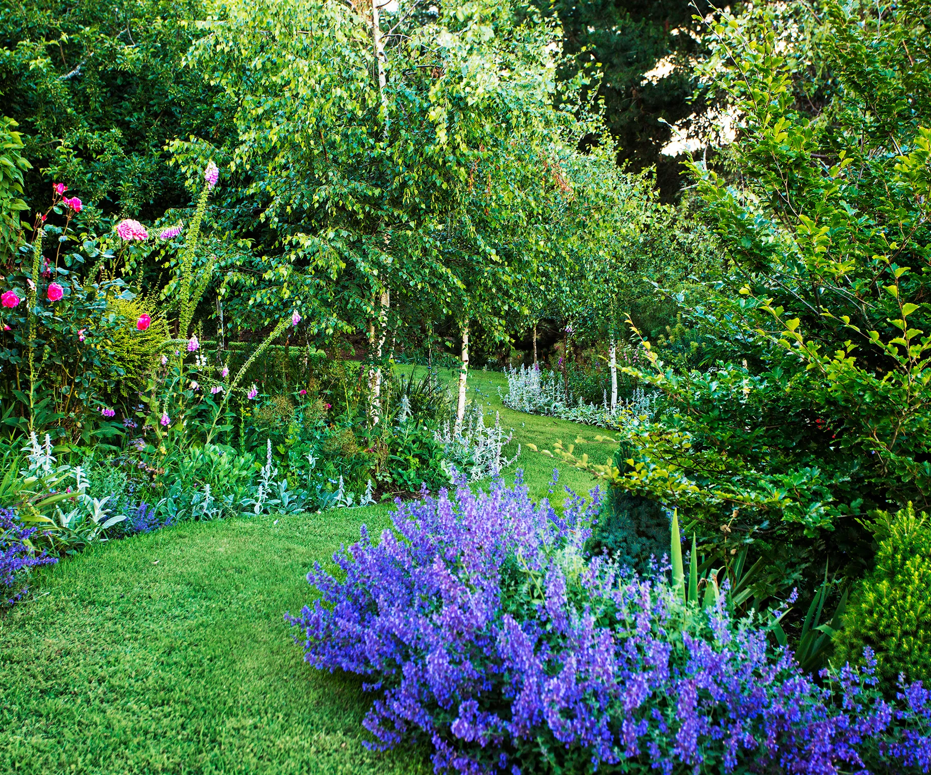 Old Is New Again In This Charming Tasmanian Garden