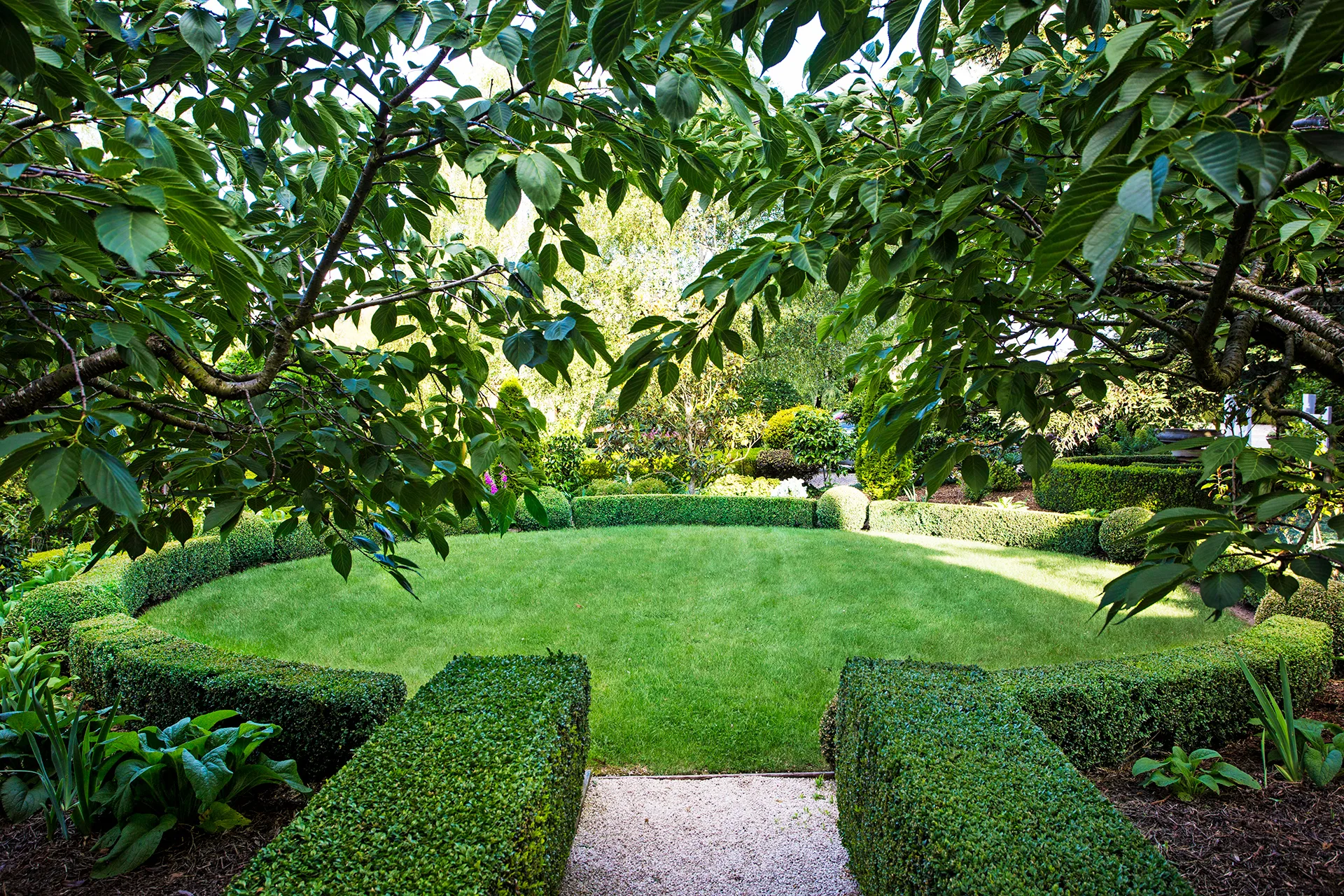 Old Is New Again In This Charming Tasmanian Garden
