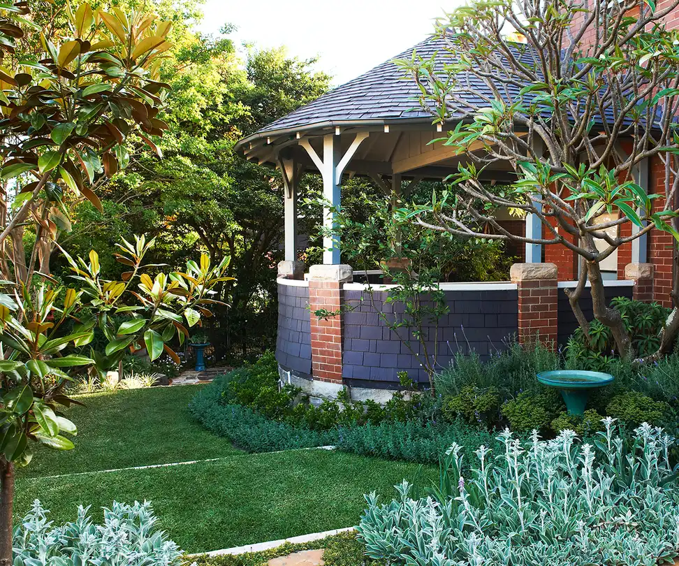 How to create a soft perennial garden
