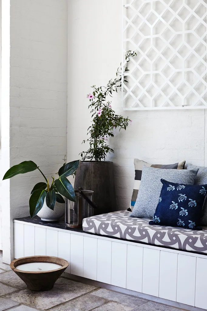 Courtyard Garden by Adam Robinson Design