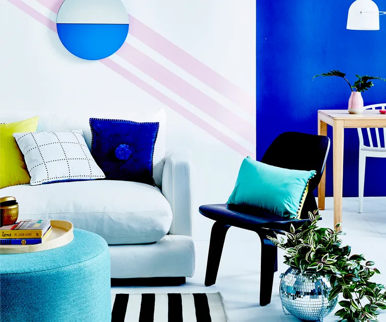 Expert Advice For Using Bold Interior Paint Colours