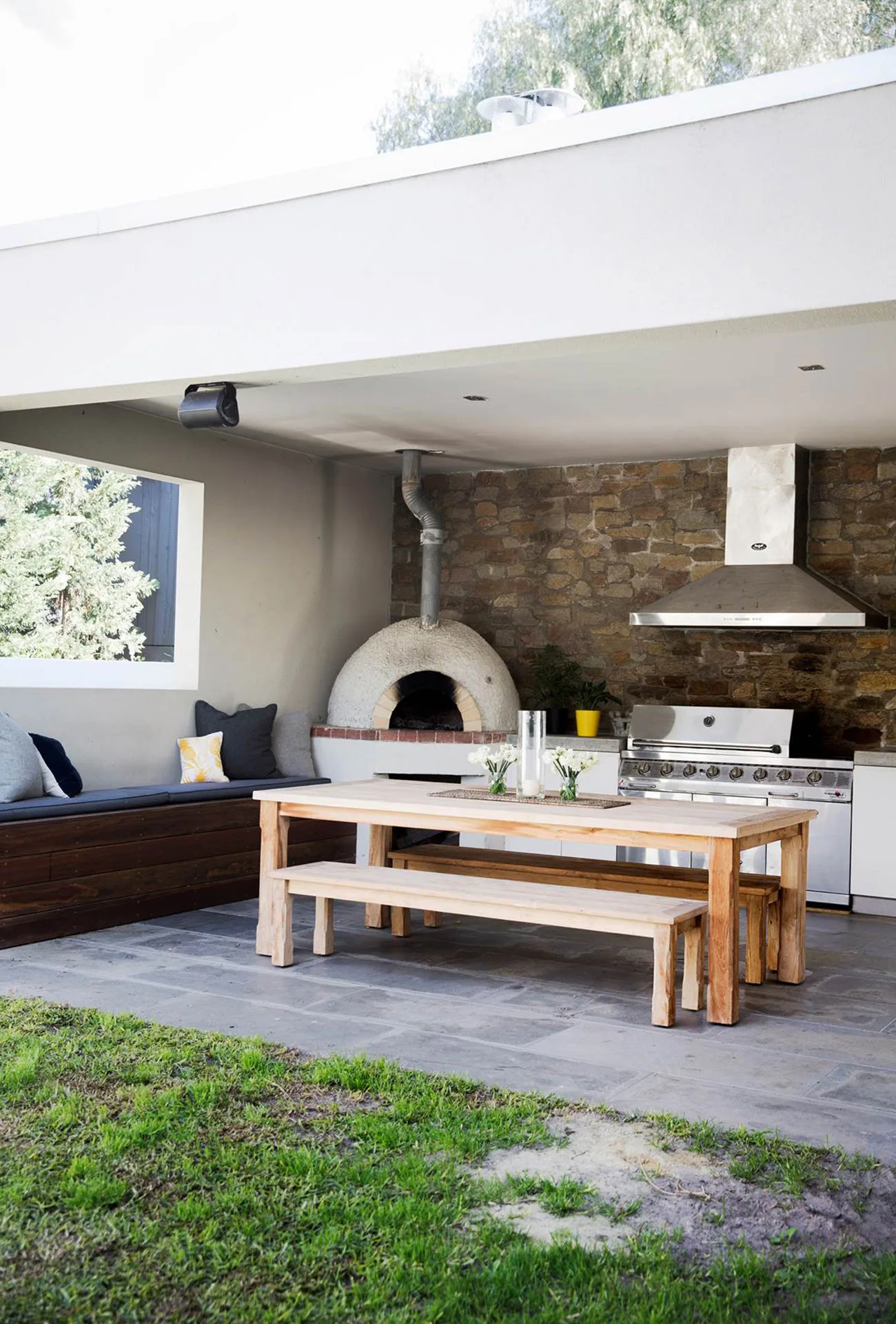 The Best Barbeques For Your Backyard In 2025 | Homes To Love