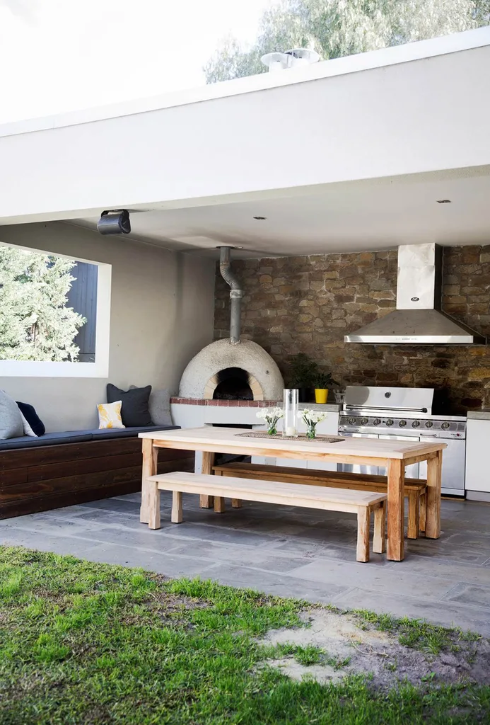 The Best Barbeques For Your Backyard In 2024 | Homes To Love