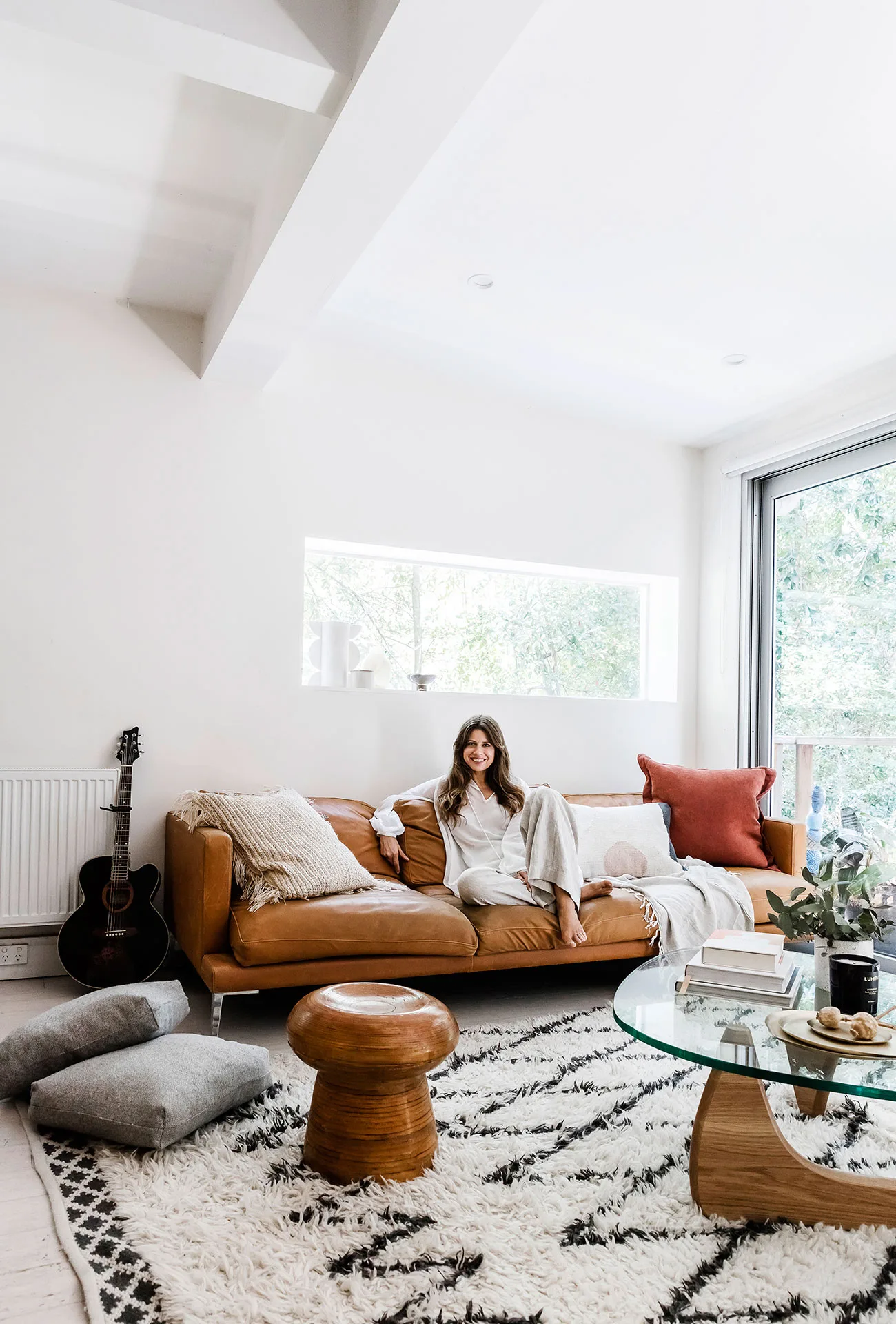 10 homes that master modern boho style