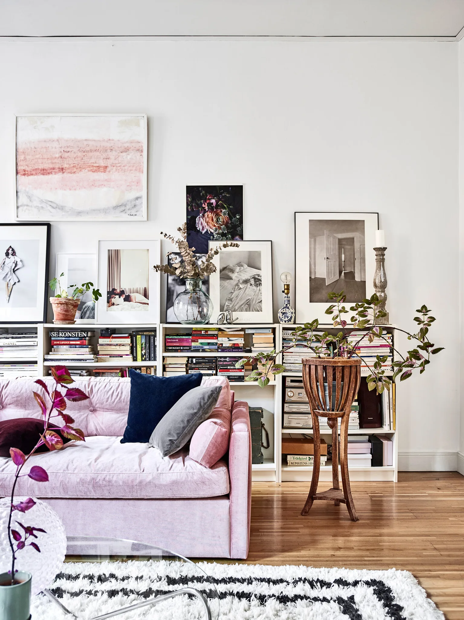 10 homes that master modern boho style
