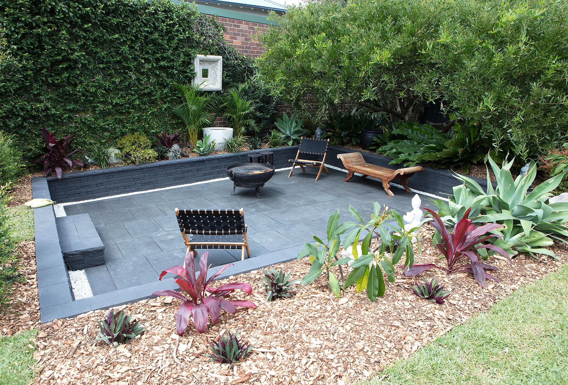 How to create a Balinese style garden