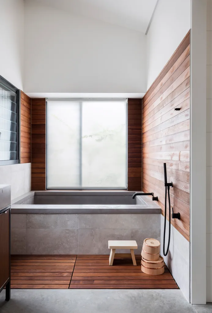 16 warm and soothing timber bathrooms