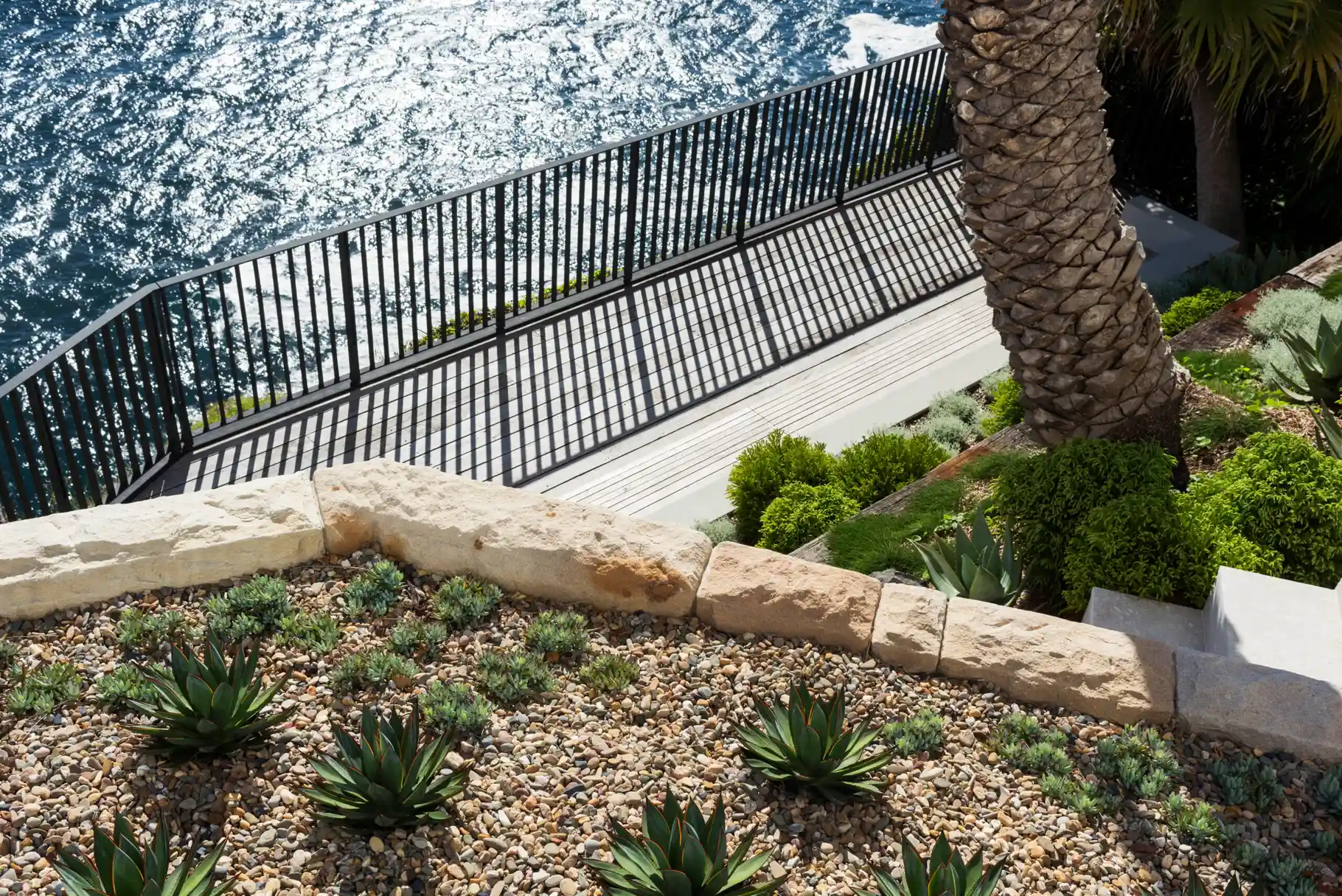 A Clifftop Coastal Garden: Breathtaking Views and Design