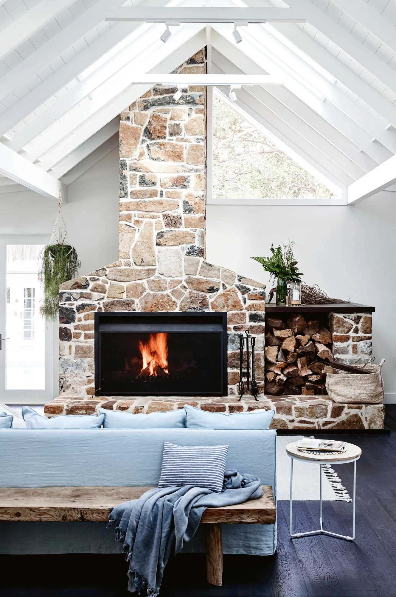 25 beautiful stone fireplace ideas