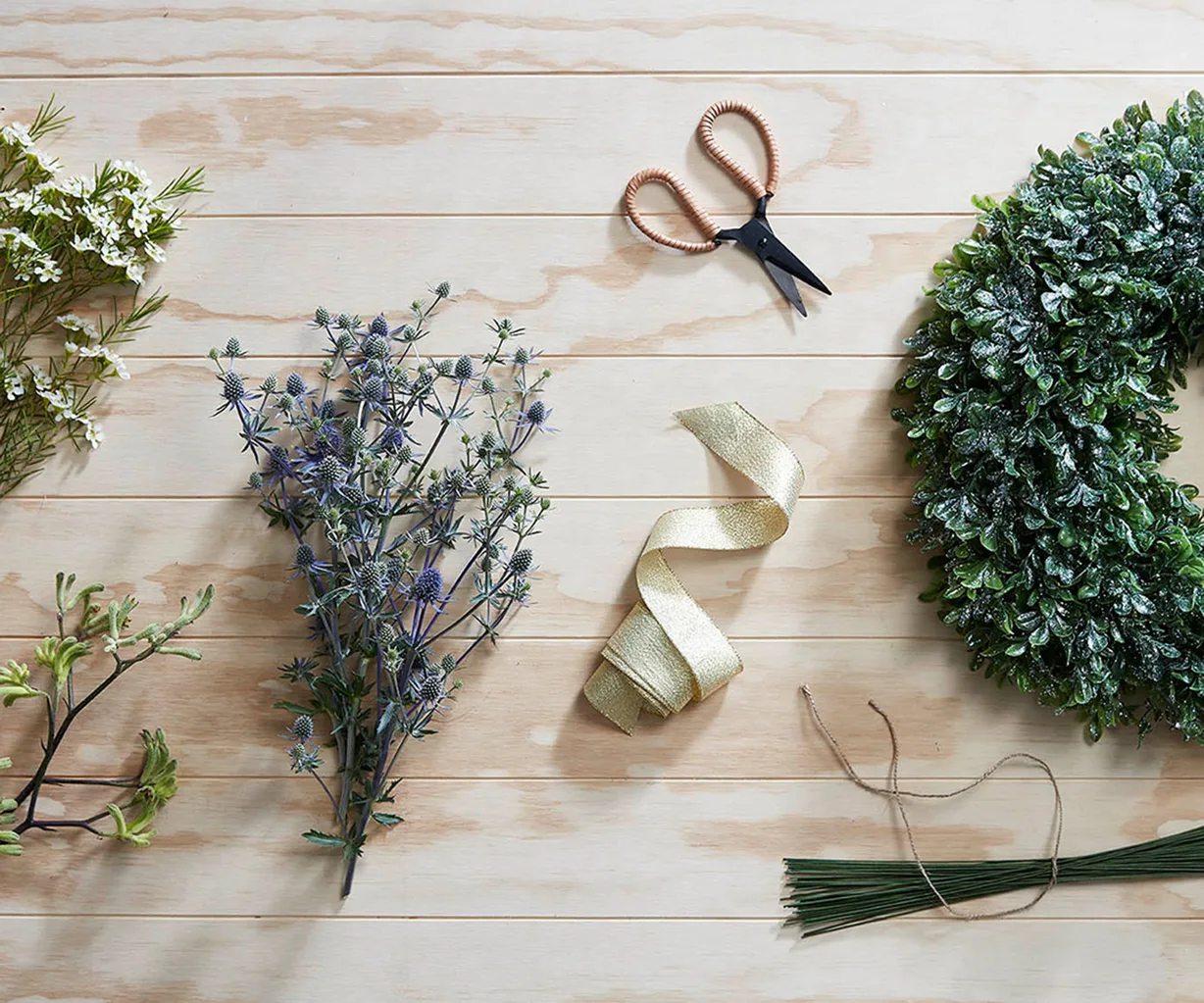 Australian native Christmas wreath: How to DIY