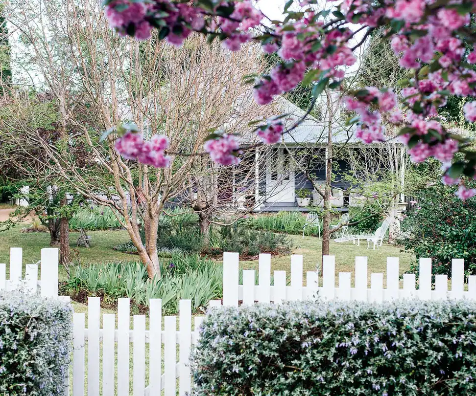 Colourful weatherboard cottage in the Southern Highlands