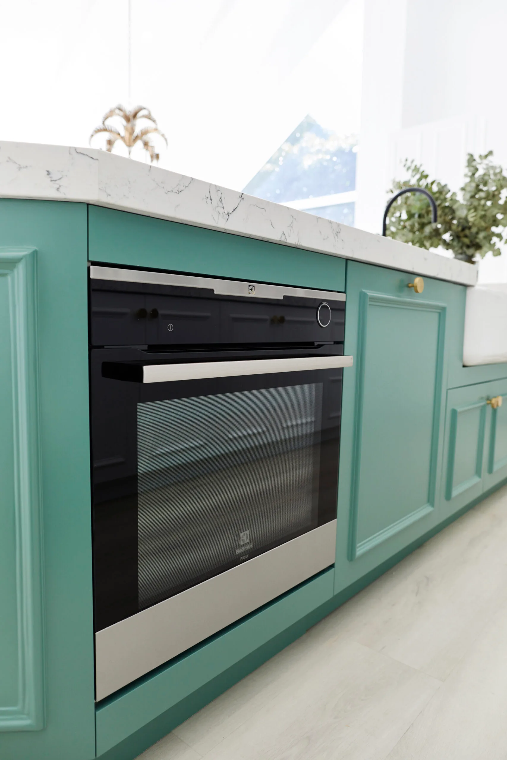 Three Birds' 10-step kitchen renovation timeline