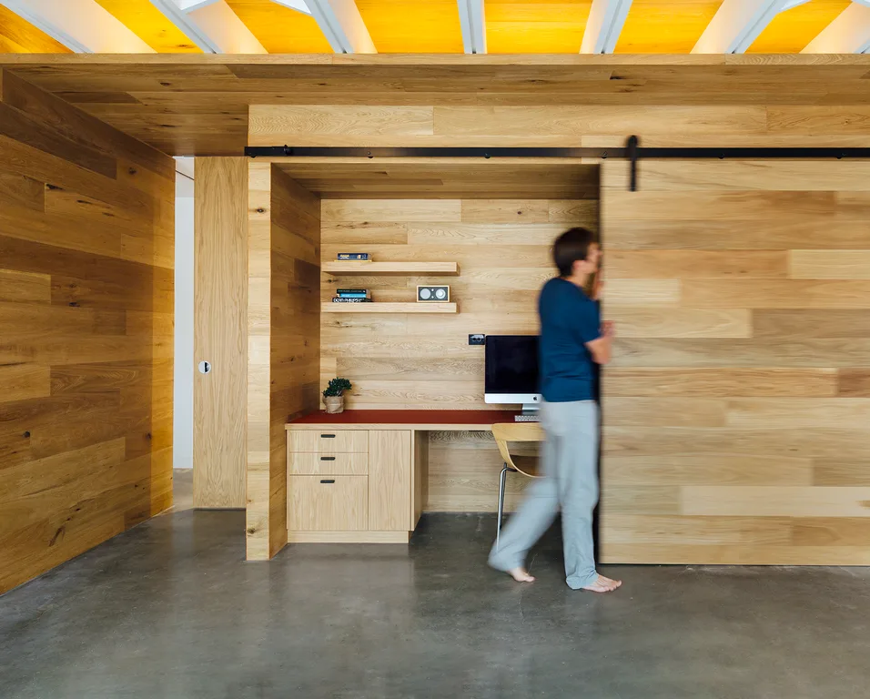 How to design a hideaway home office