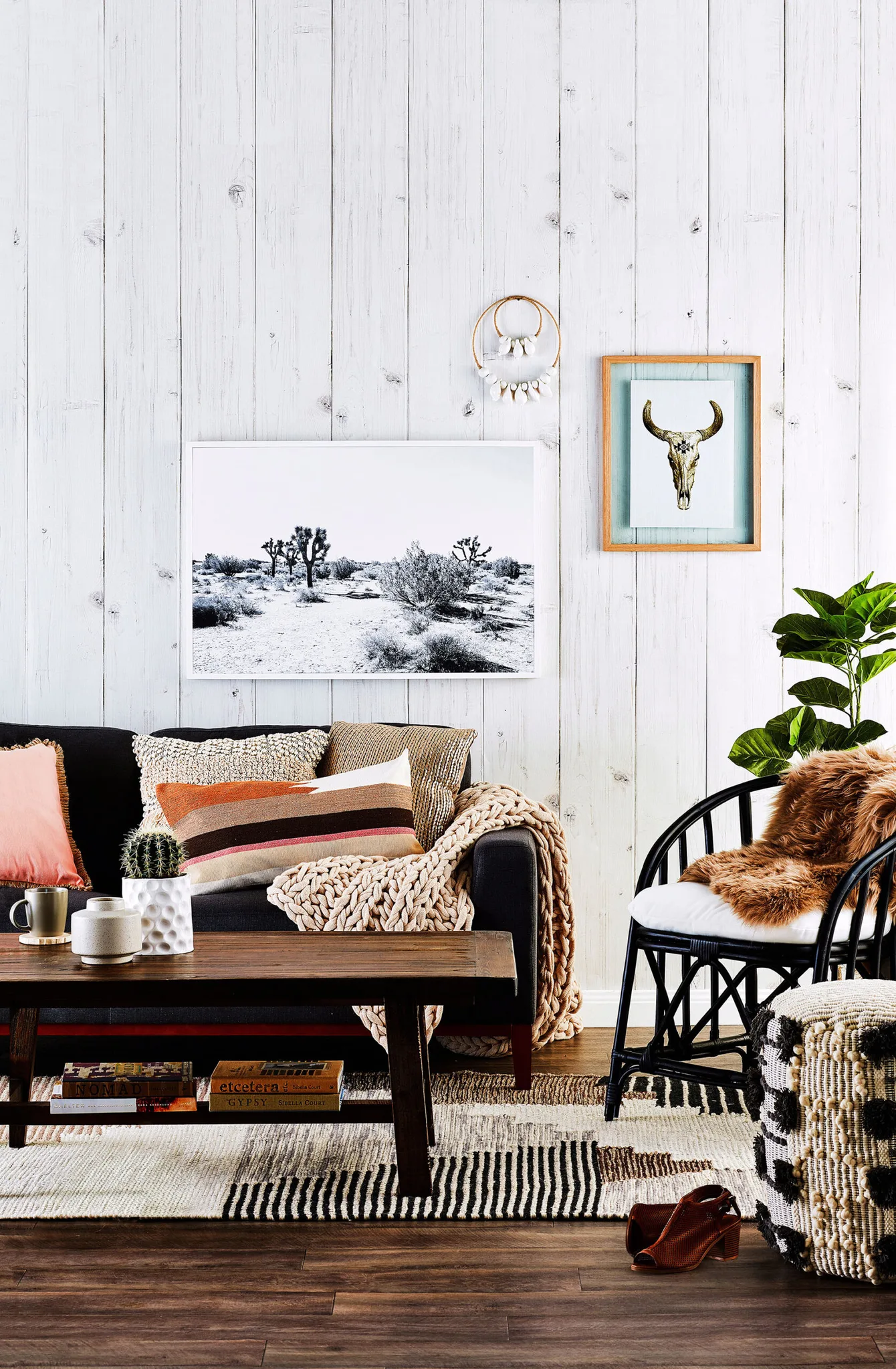 10 Tips To Mix And Match Cushions Like A Pro