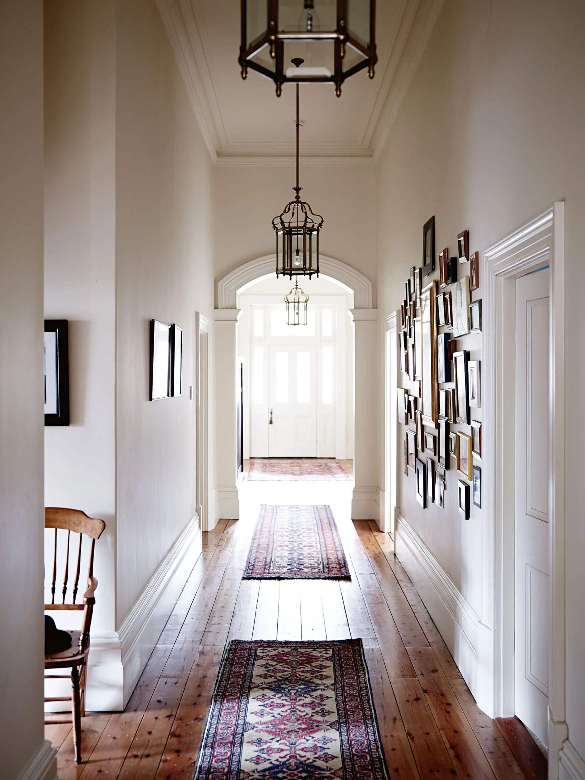 Classic contemporary homestead