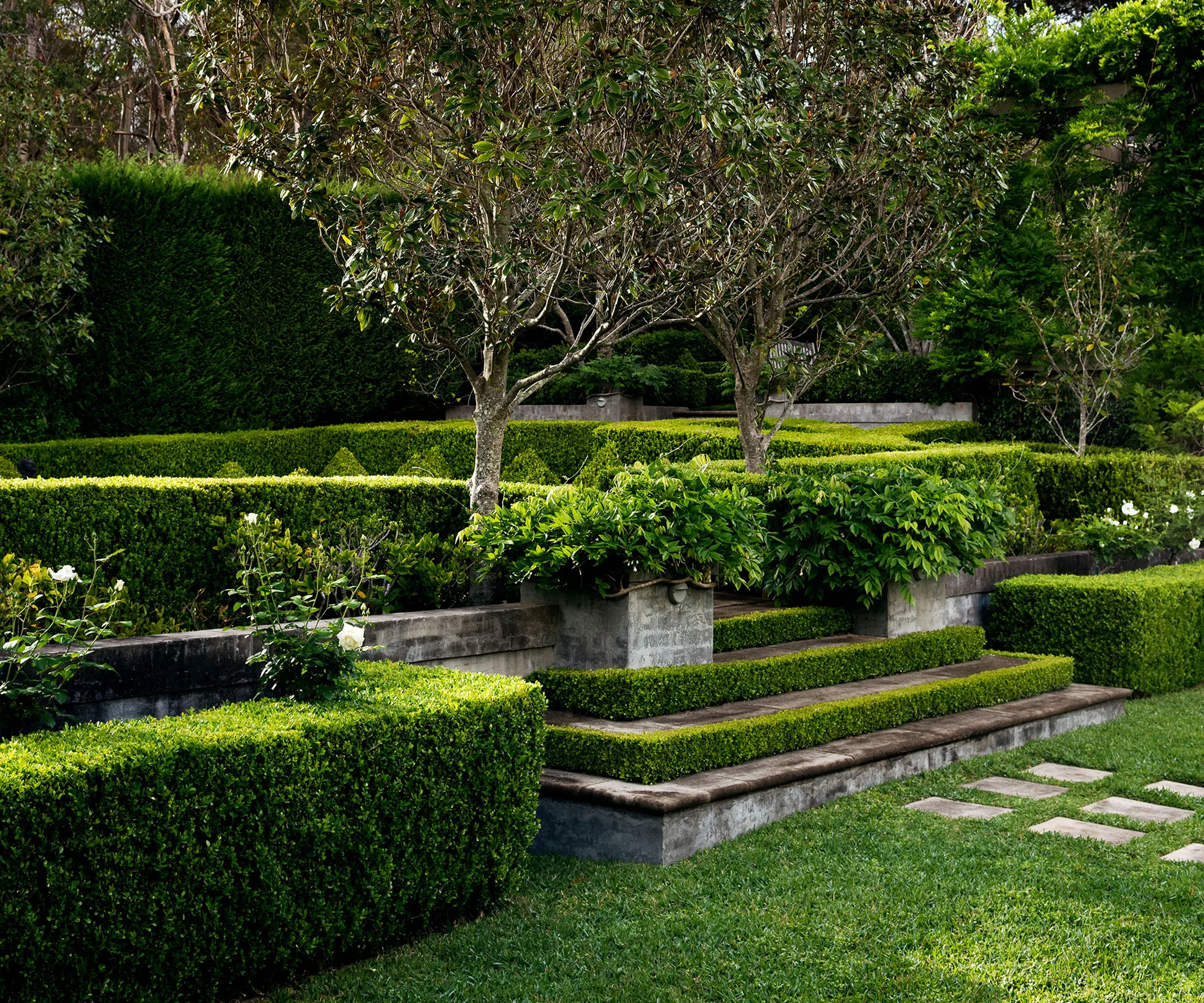 Family-Friendly Cottage Garden Perfect for Entertaining | Homes To Love