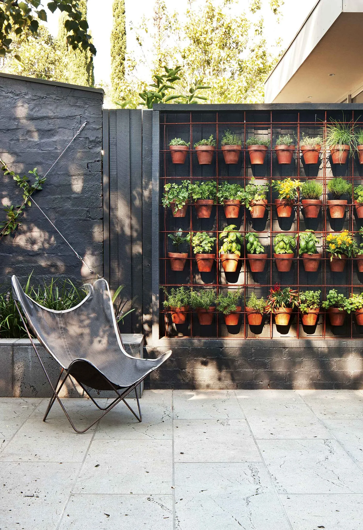 Plant Walls: 12 Inspiring Vertical Garden Ideas