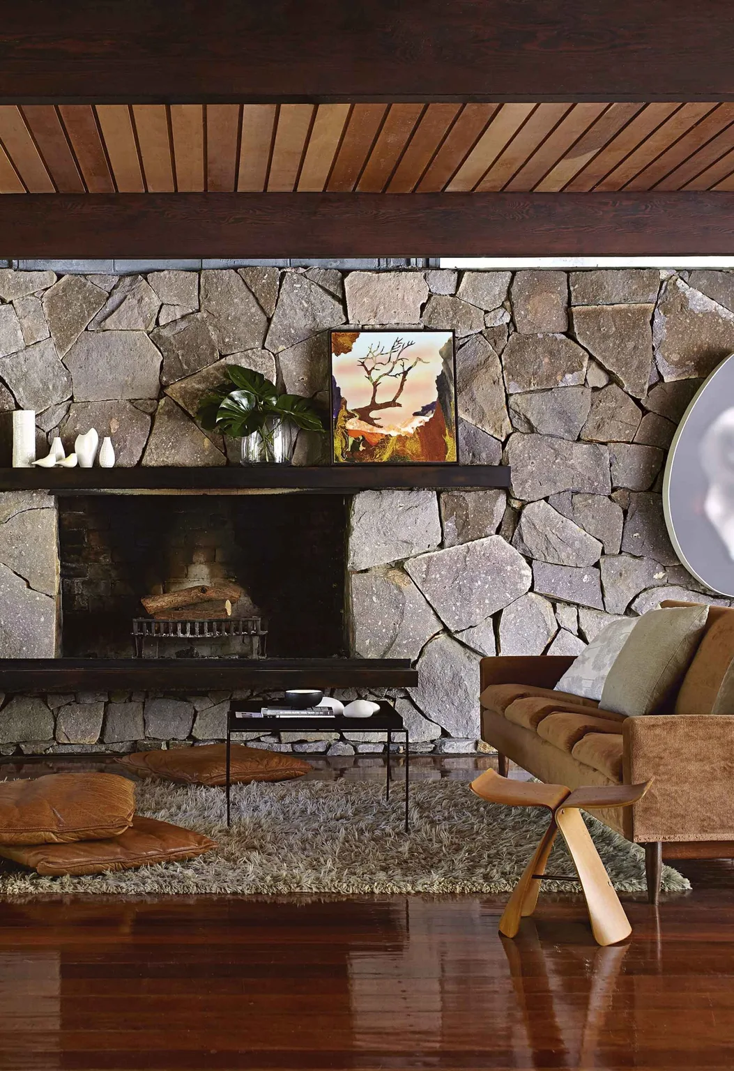 A mid-century modern house in Queensland's retro revamp