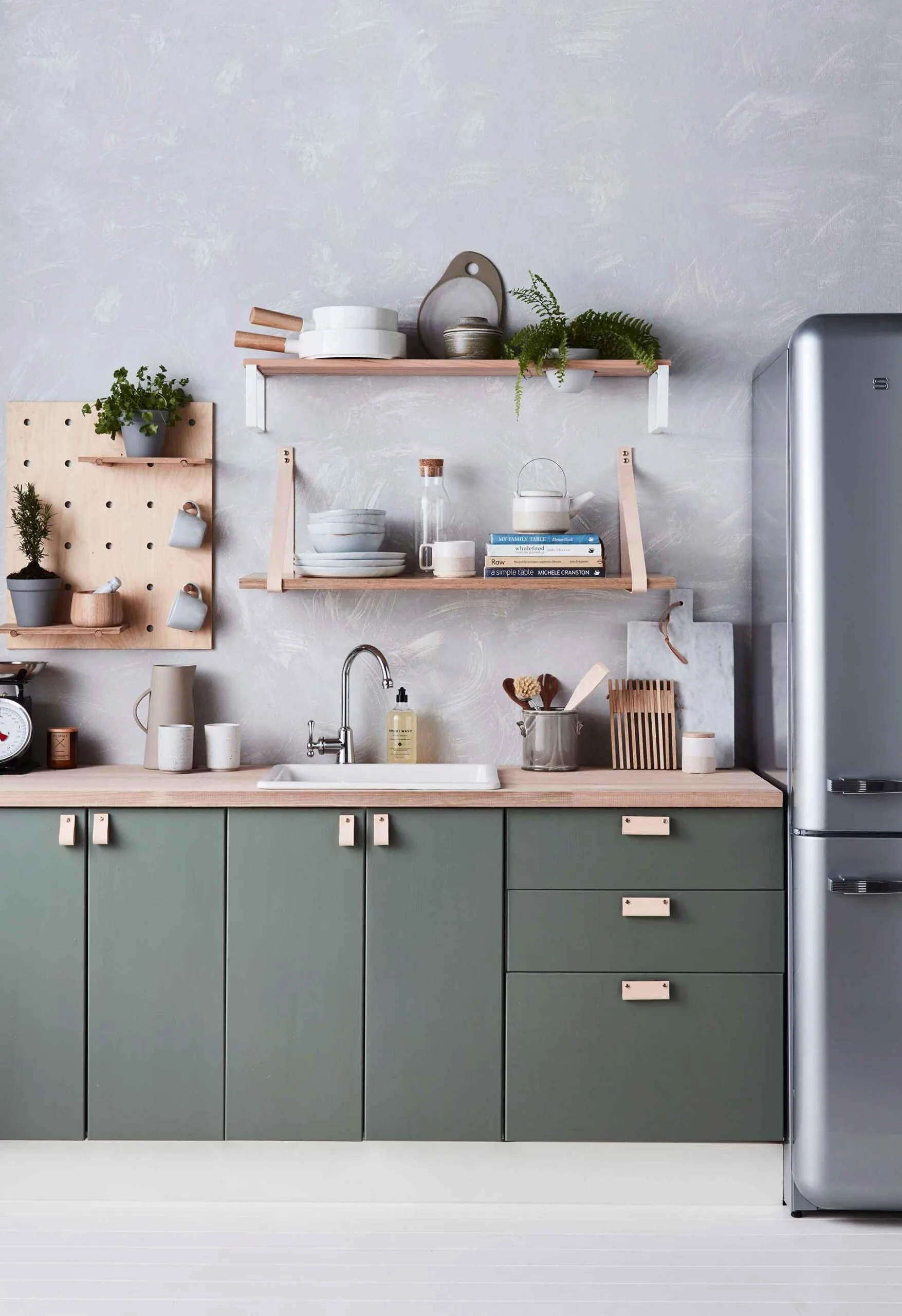 7 Best Small Fridges For Tight Spaces 2023